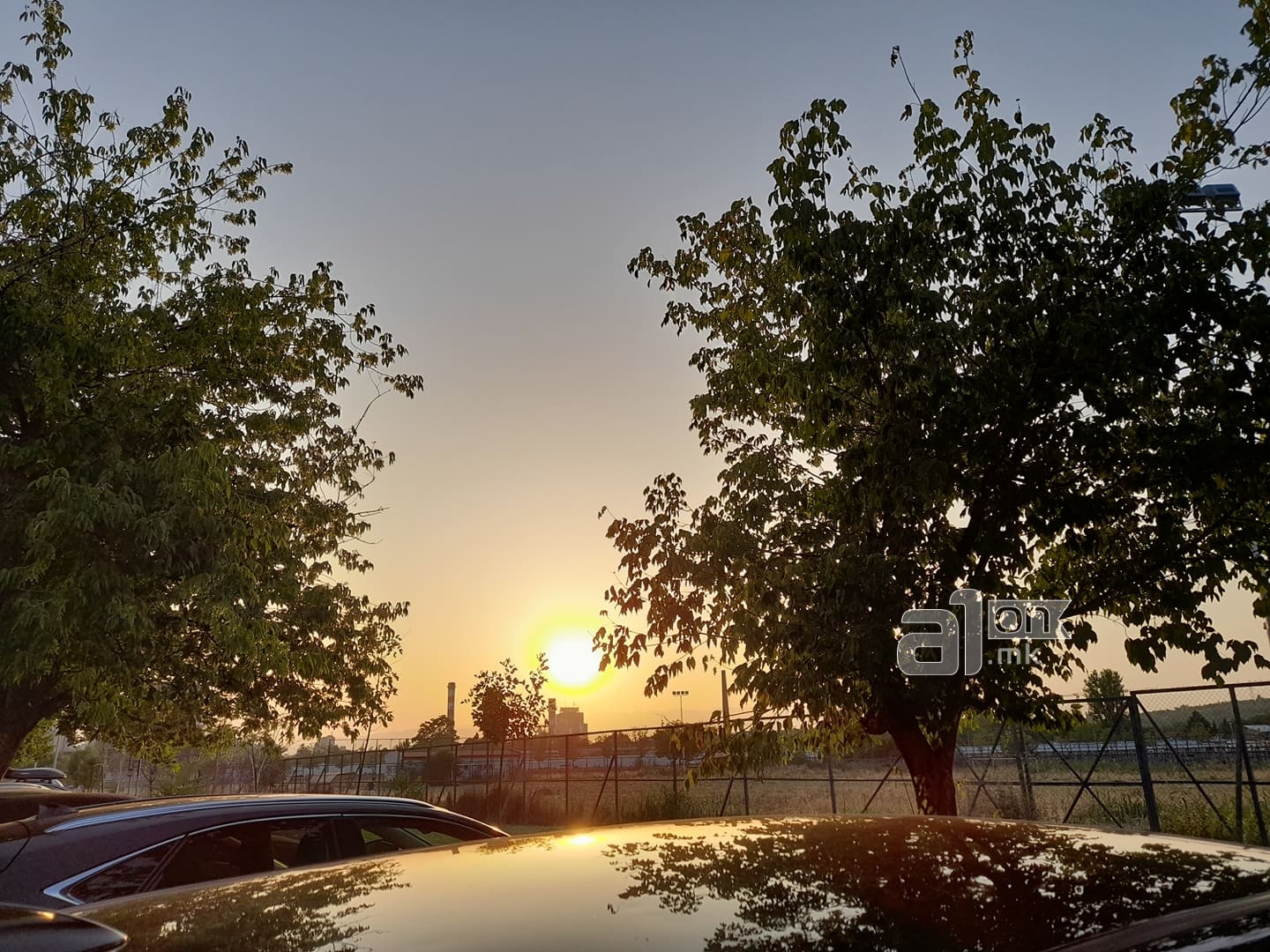 Сончево со мала до умерена облачност, попладне услови за слаб локален дожд