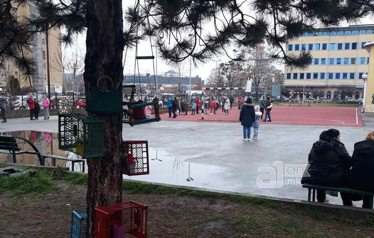 Нови дојави за бомби во основни и средни училишта во Скопје