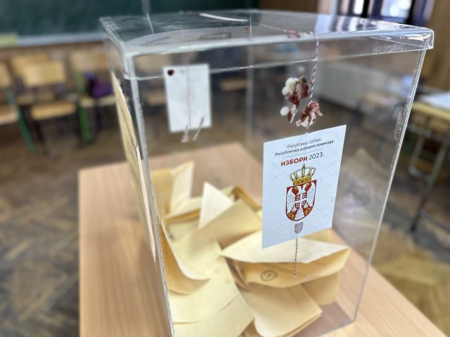 Се затворија избирачките места во Србија, првични резултати после 21 часот - GRID.mk