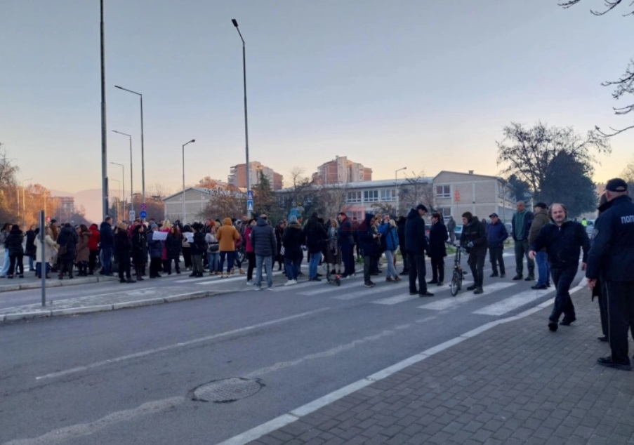 Решението за опасната крстосница кај „Љубен Лапе“ заглавено во ...