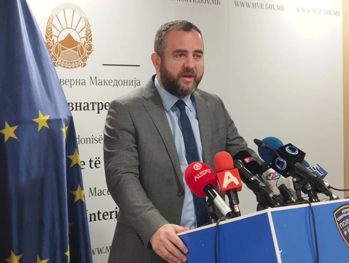 Тошковски: Се апси група која шверцувала скапи возила и фалсификувала ...